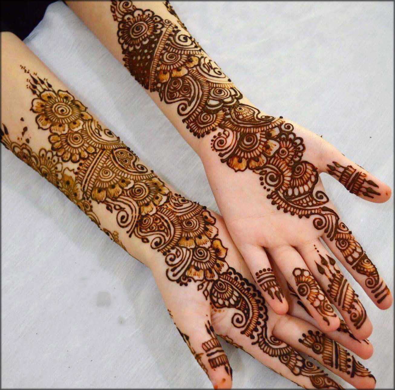Simple Mehndi Design | Simple And Easy Arabic Mehndi Designs For Left ...